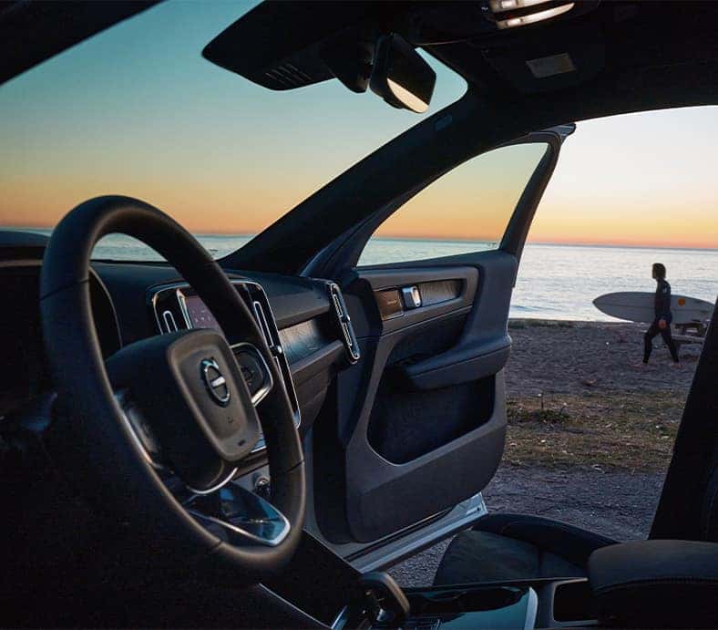 2025 Volvo XC40 and XC40 Recharge | Delaney Volvo Cars Greensburg