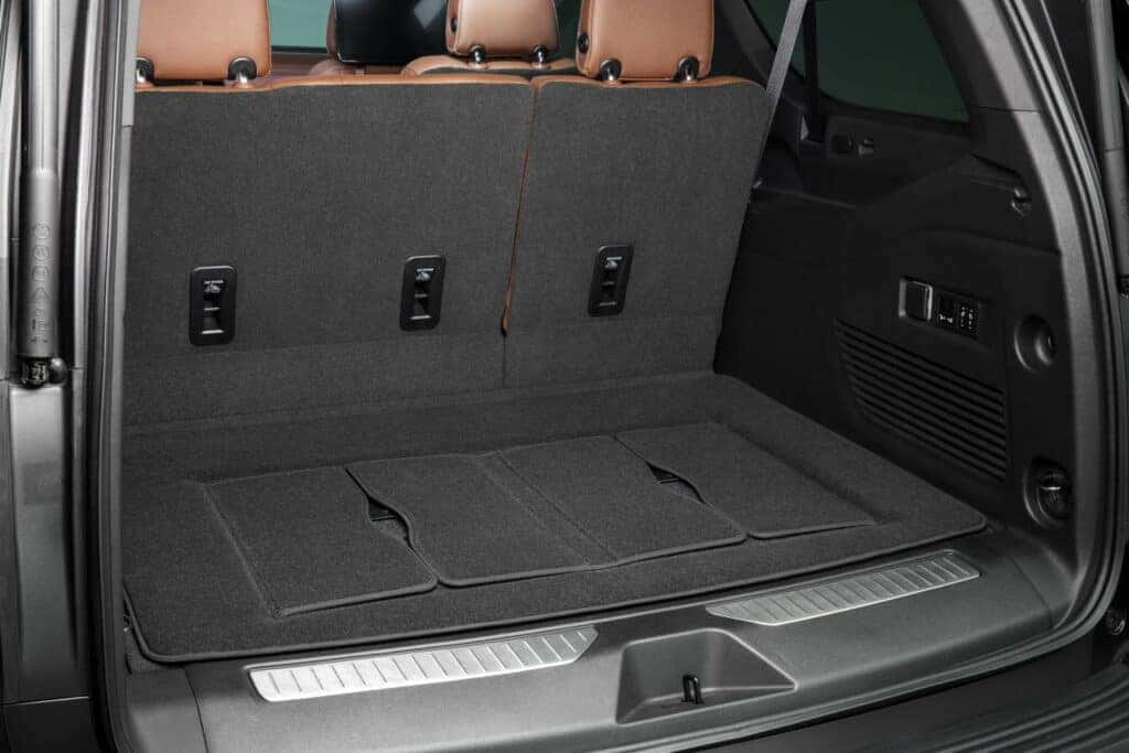 2025 Chevrolet Suburban Build and Price Available Now